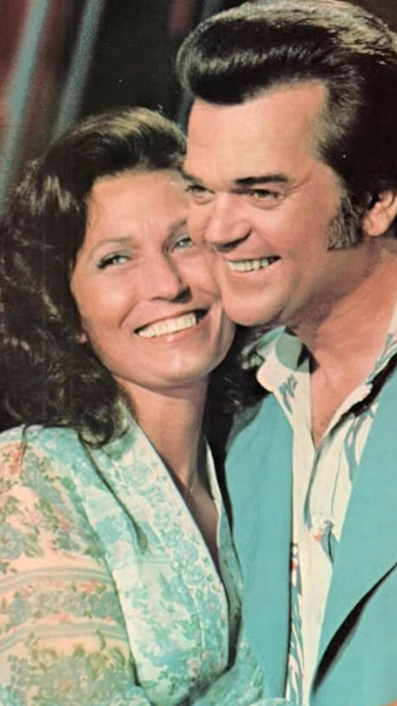 The Story Behind Loretta Lynn & Conway Twitty’s Classic Duet “Louisiana Woman, Mississippi Man ...