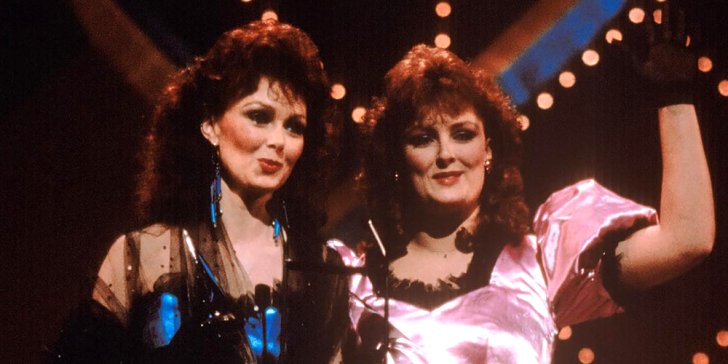 The Story Behind Gene Watson’s Classic Song ‘Paper Rosie’ – Xpress Country