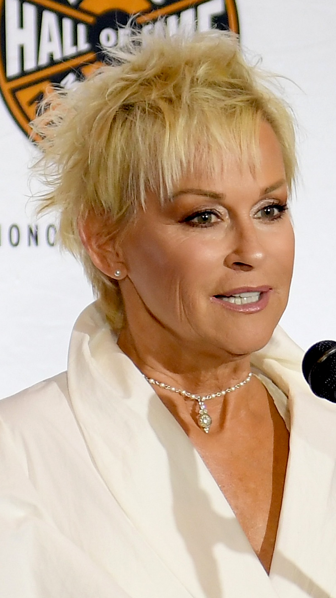 Lorrie Morgan’s 6 Husbands, The Country Star Was Once Married to a Bus ...