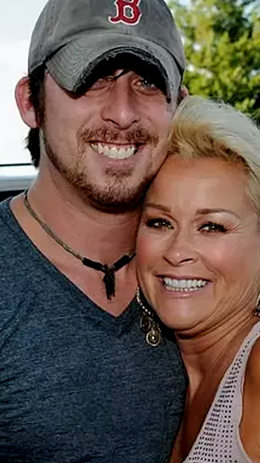 Lorrie Morgan's 6 Husbands, The Country Star Was Once Married to a Bus ...