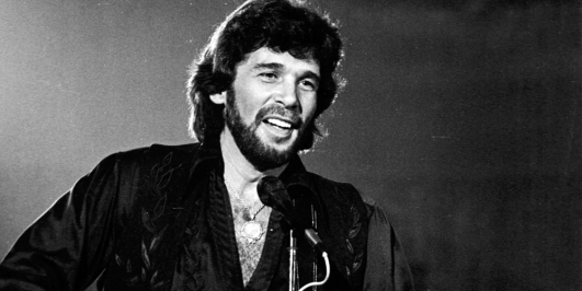 Eddie Rabbitt: The Musical Odyssey of a Country Crossover Icon – Xpress ...
