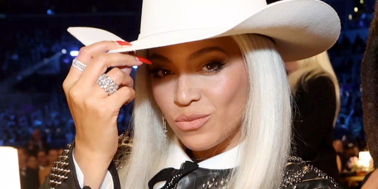 5 Black Country Singers Who Have Made History, Yes, Beyoncé's in The Mix!