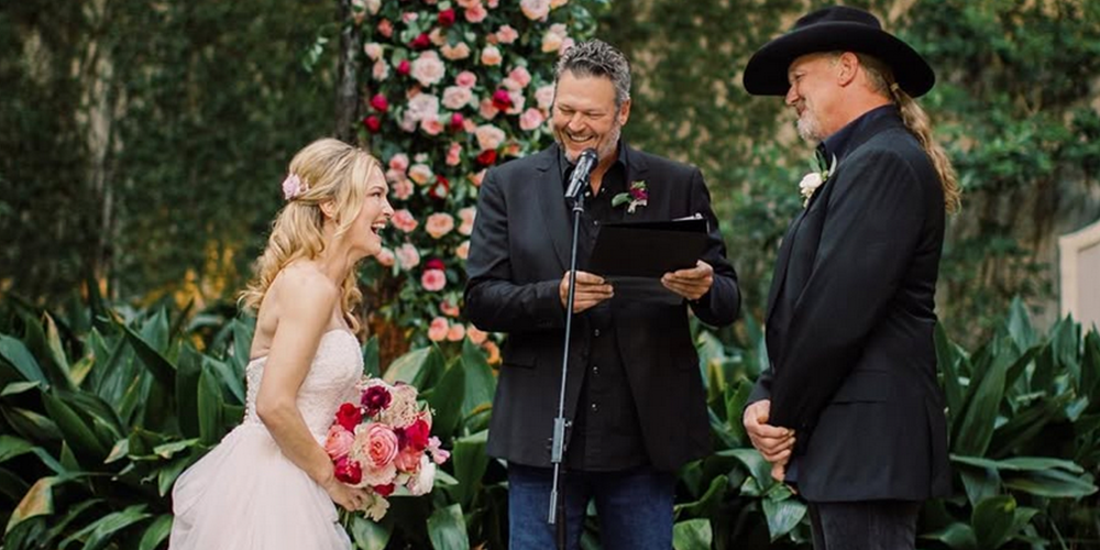 Inside the Enduring Love of Trace Adkins and Victoria Pratt – Xpress ...