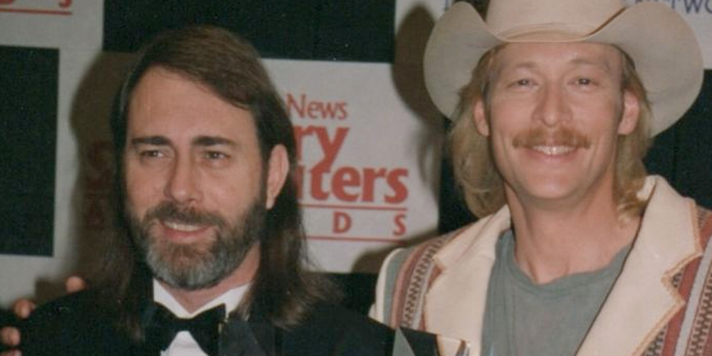 Alan Jackson Pays Tribute to “Chattahoochee” Songwriter Jim McBride ...